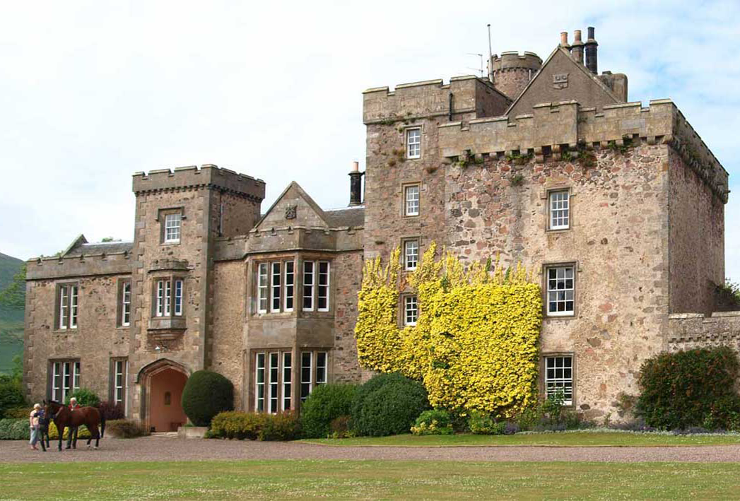 Landed families of Britain and Ireland: (67) Aitchison of Lemmington ...