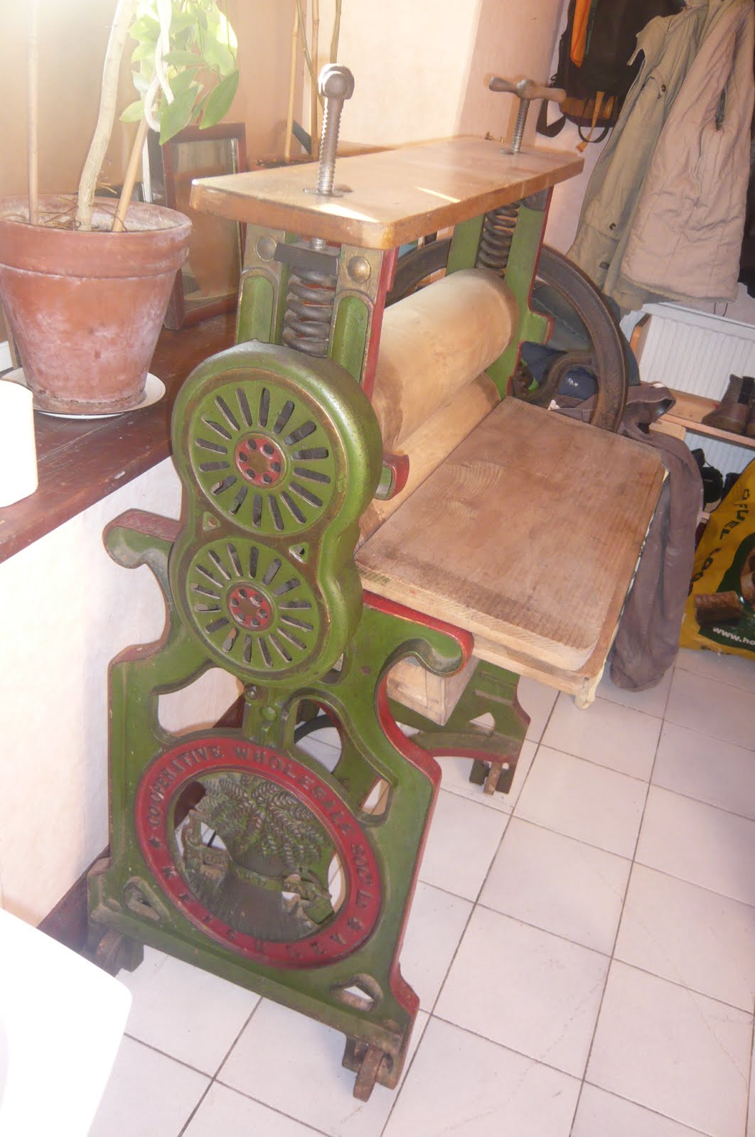 Pictures from an Old Book: My new mangle...