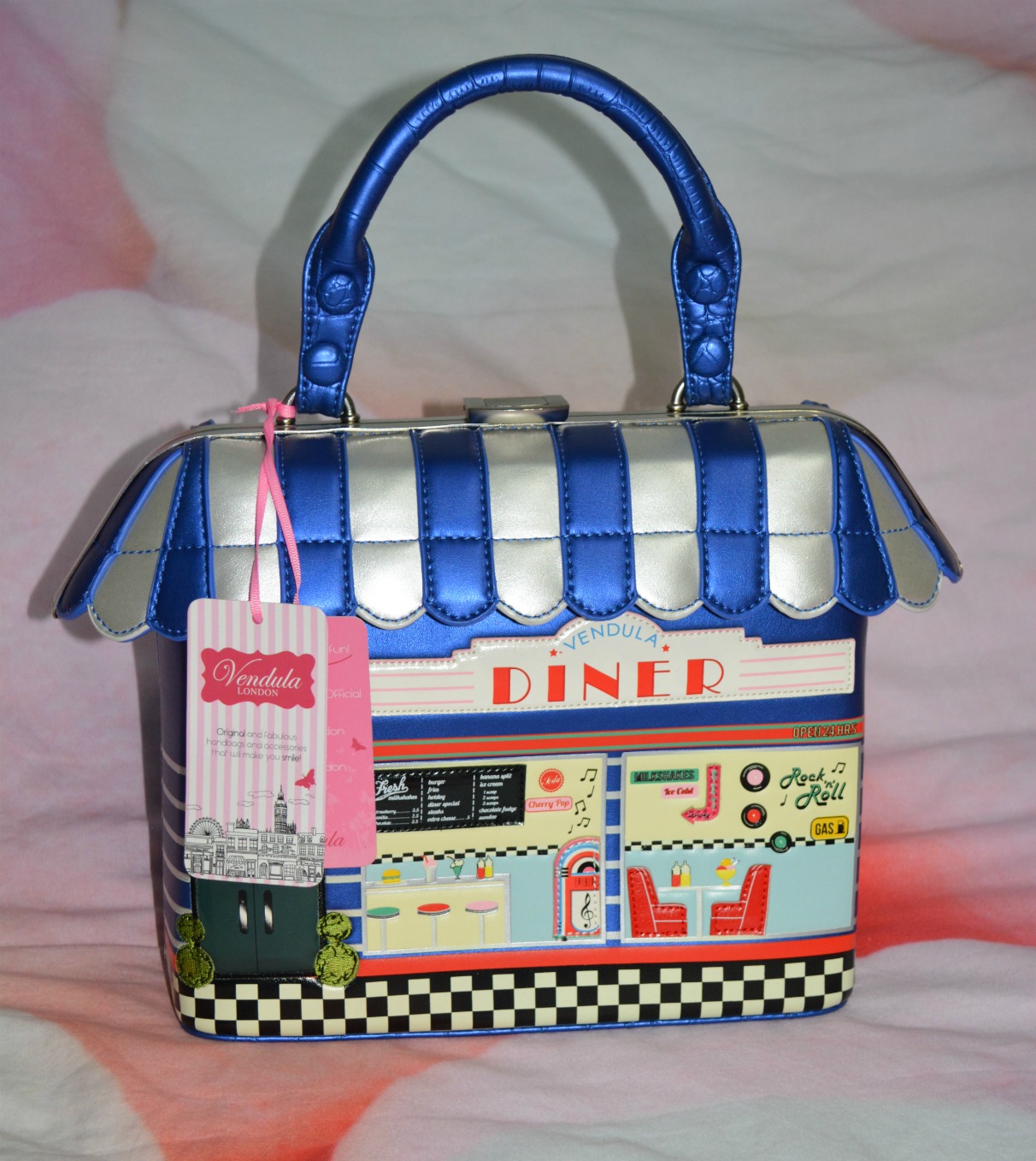 La Creatività di Anna!!!: VENDULA LONDON DINER GRAB BAG