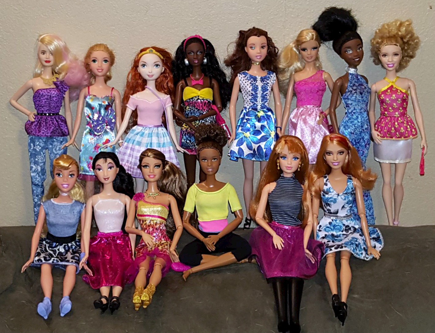 Confessions of a Dolly Lover: Time to rant: the new Barbie Fashionistas