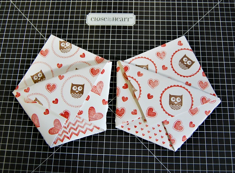 From My Bungalow: Paper Pocket Tutorial