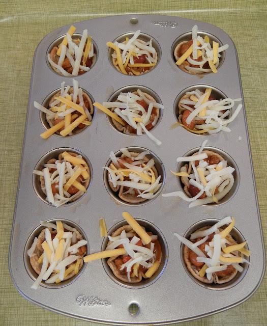 theworldaccordingtoeggface: Cinco de Mayo Eats: Mini Chili Cups