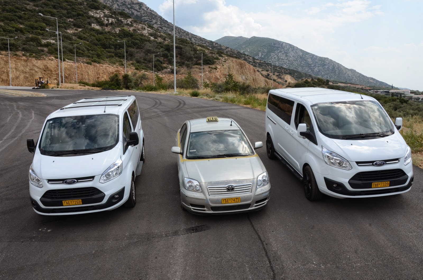 ΤΑΞΙ 9ΘΕΣΙΟ ΒΟΛΟΣ ΠΗΛΙΟ 6977447361 : ΟΧΗΜΑΤΑ-VEHICLES