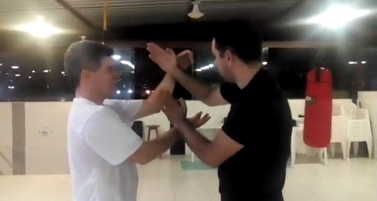 Blog do Dido / Brazilian Wing Chun Academy : Usando Pak Sau no Chi Sau ...