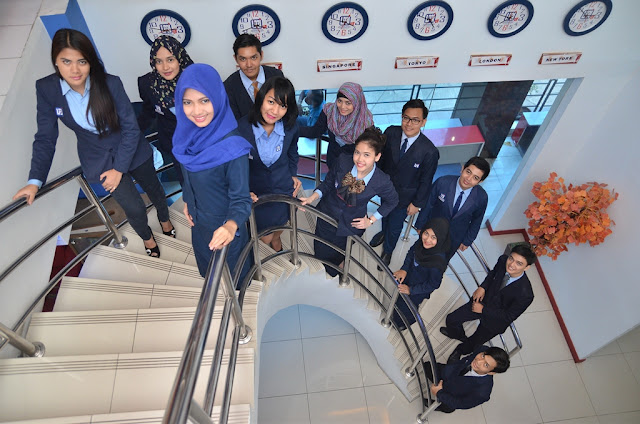 Pengaruh promosi online Politeknik LP3I jakarta-Kampus Depok