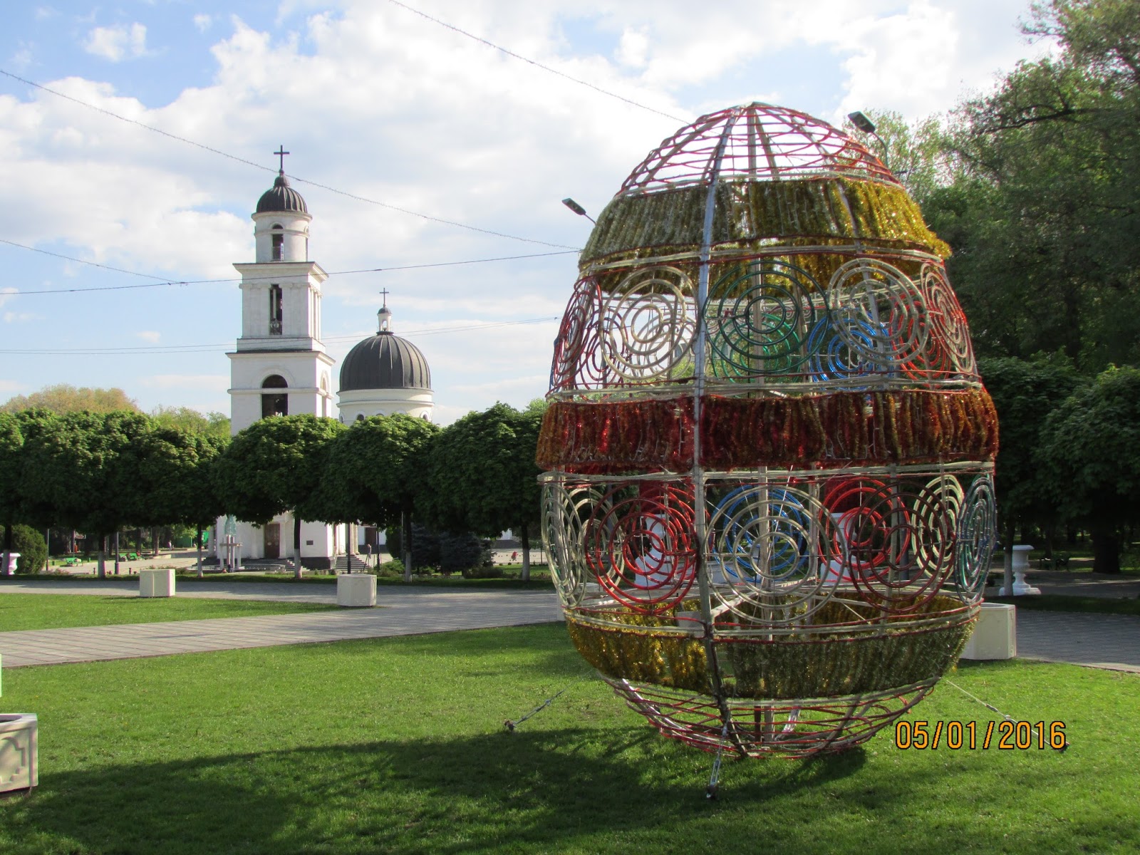 The Journeys of the Edwards Serving in Moldova: Easter, Paște and such #2