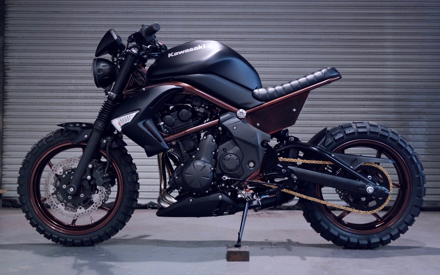 Er6 Street Scram - Inazuma café racer