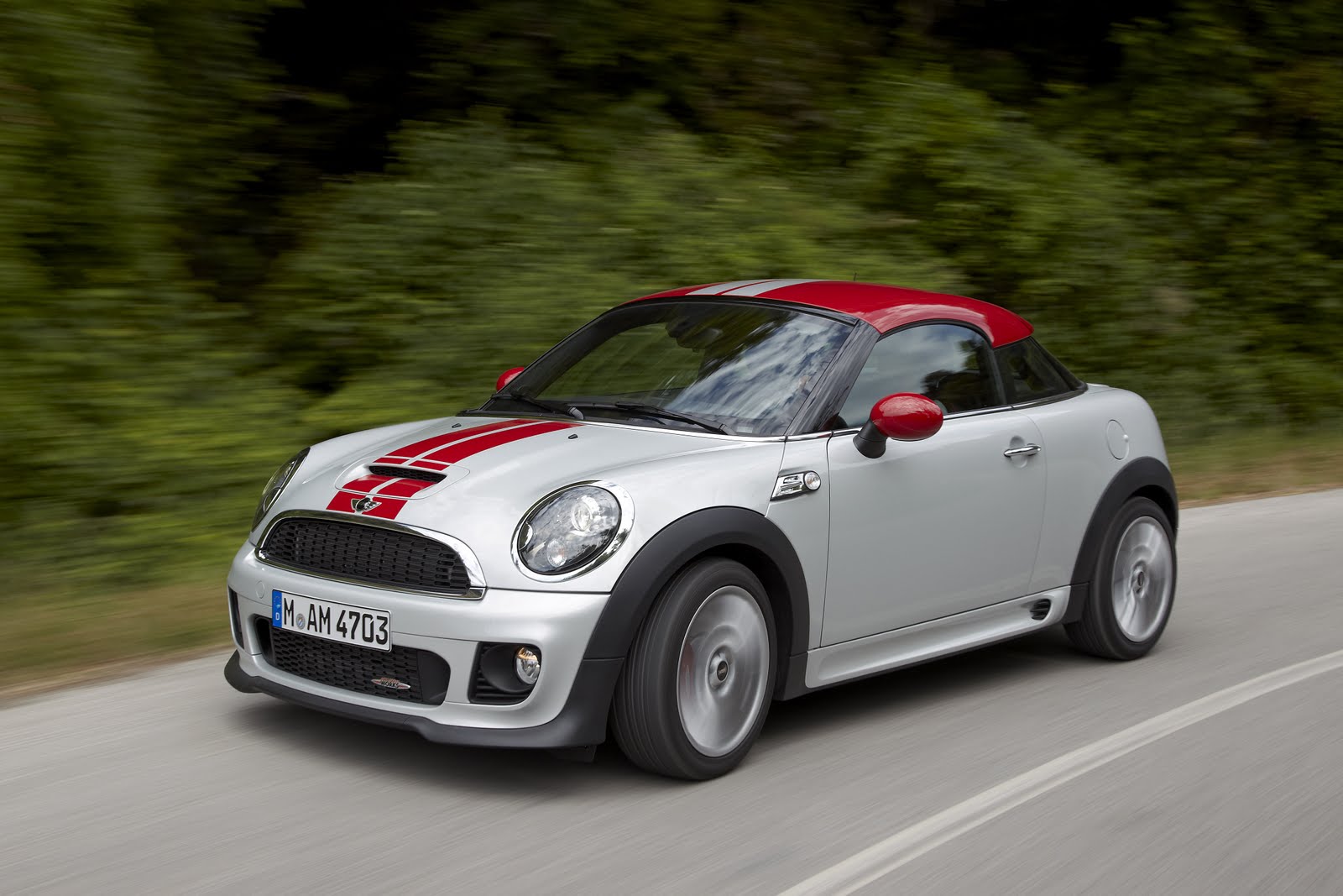 To drive or not to be: 2012 MINI COUPE - Super-compact sport car from MINI