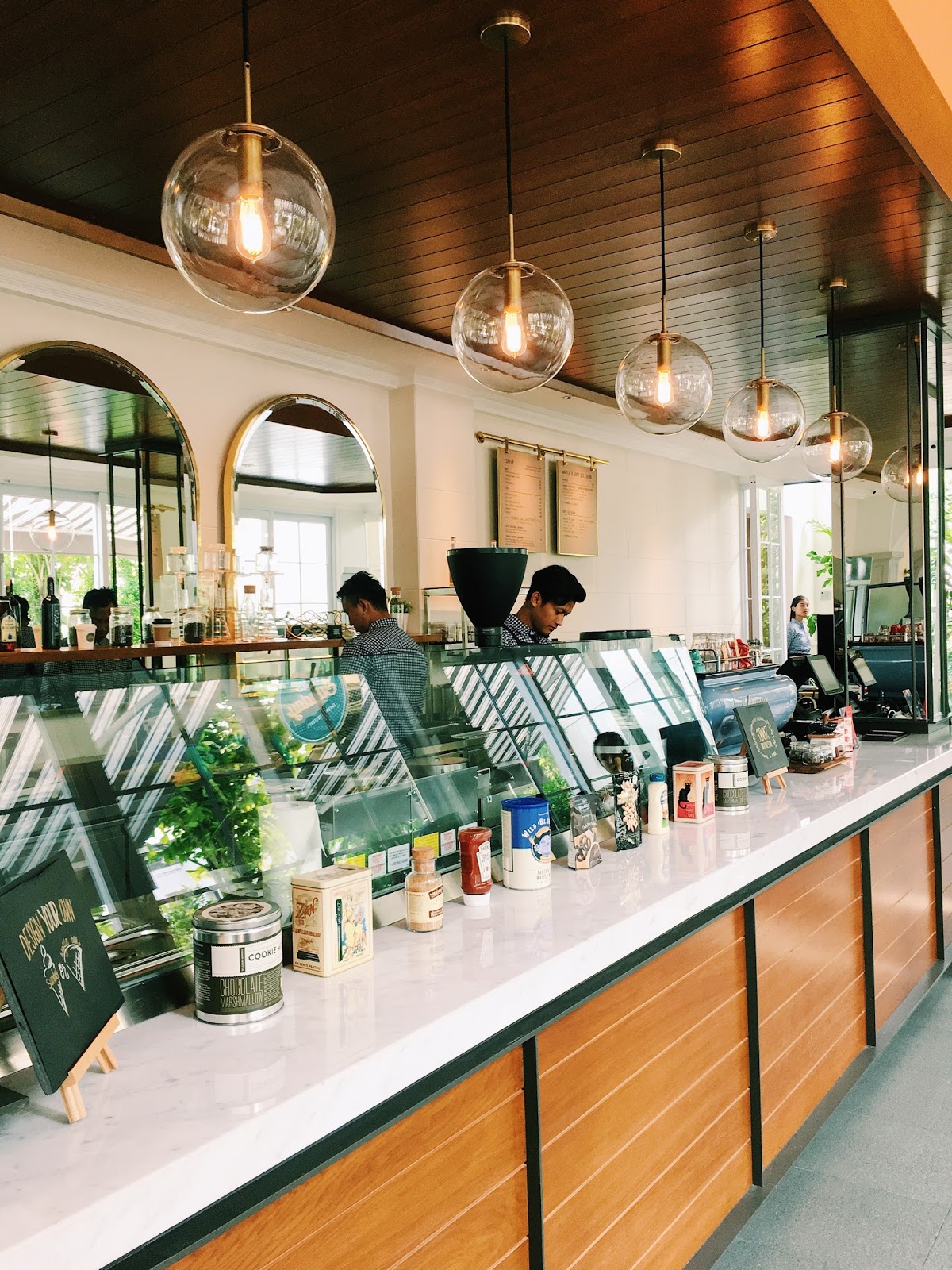 HELLO SUNDAY METROPOLE XXI CIKINI - FOODIRECTORY - Indonesian Food ...