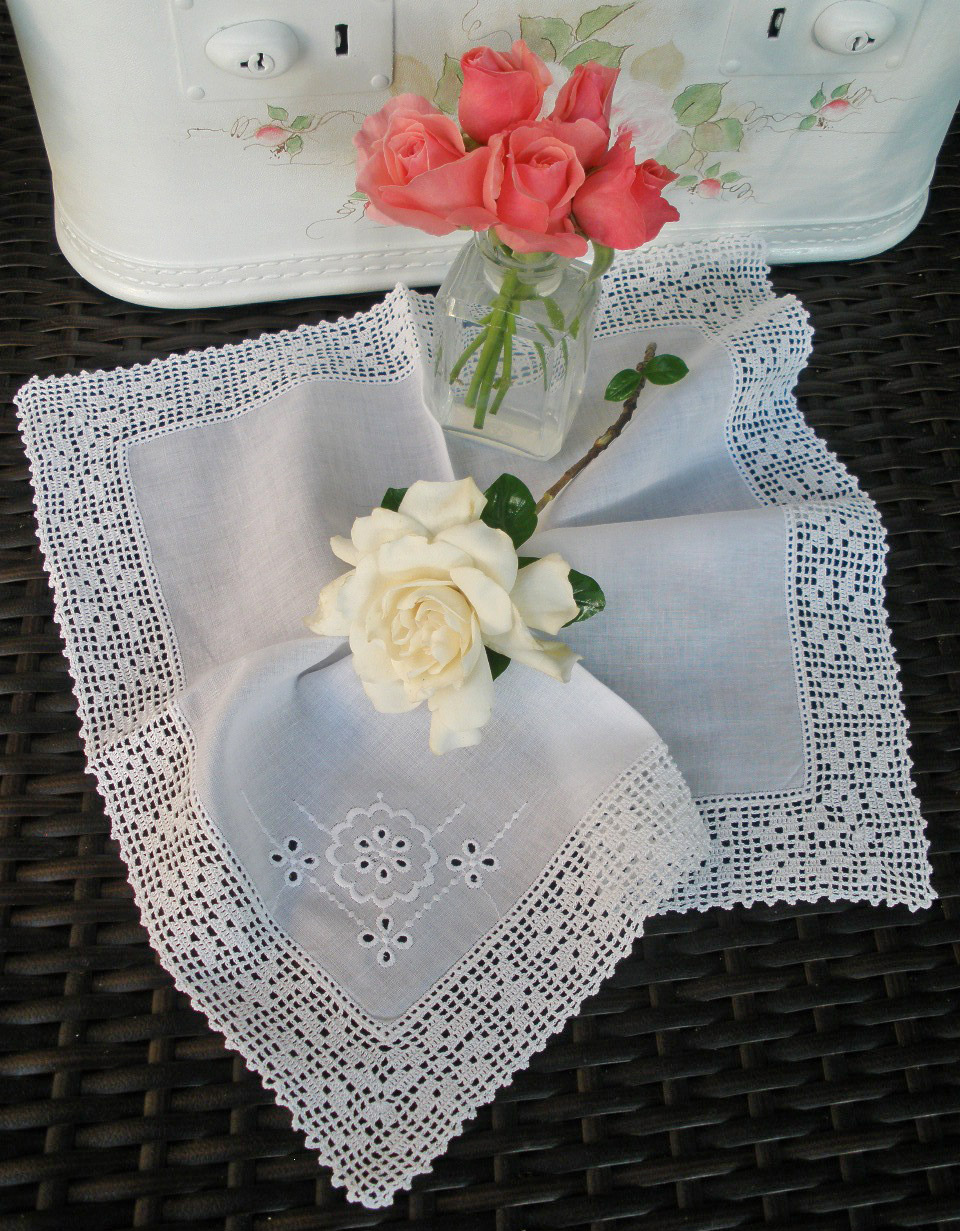 MARIETTE'S BACK TO BASICS: {My Lace Crocheted Handkerchief #6}