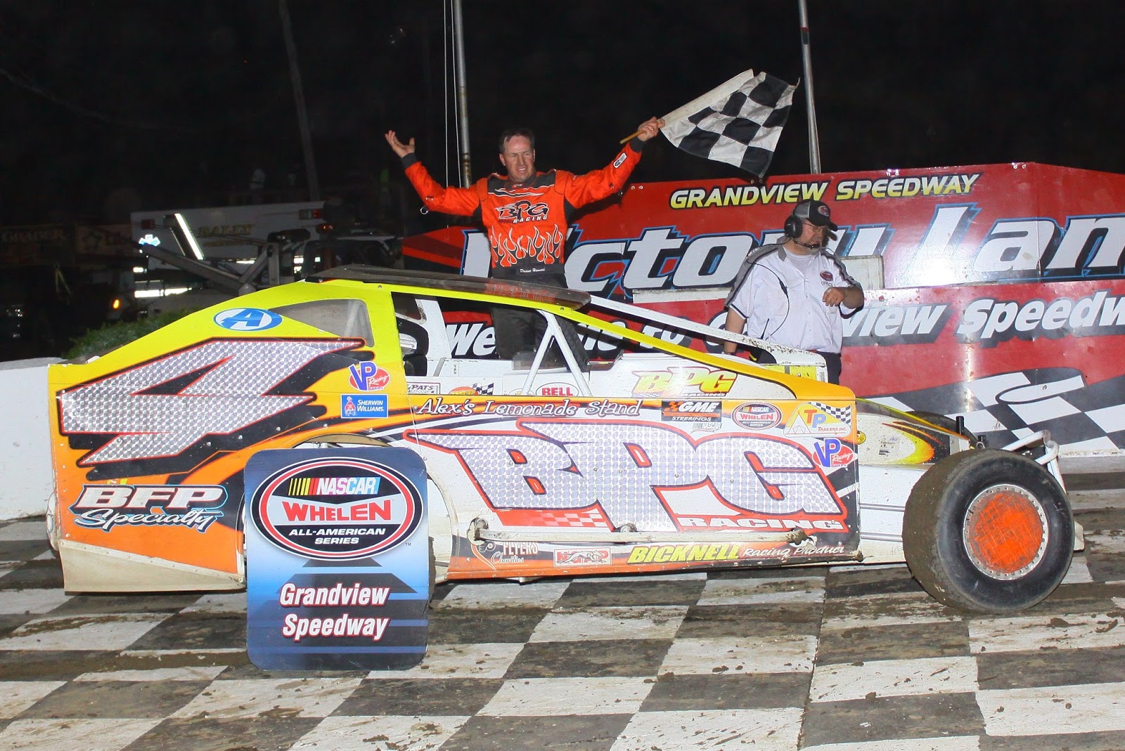 COWPATTY NATION: GRANDVIEW SPEEDWAY RESULTS (Bruce Thomas photo)