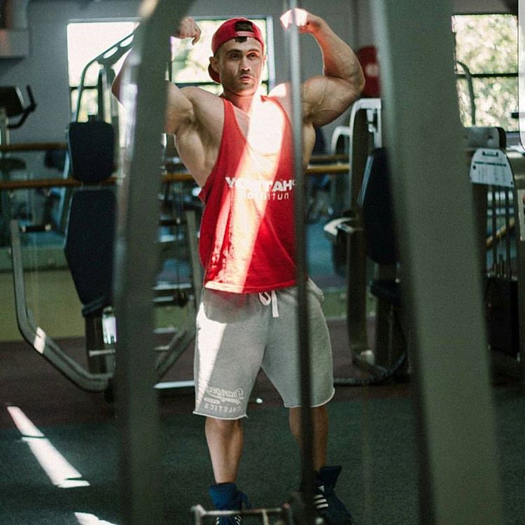 the beauty of male muscle: November 2017