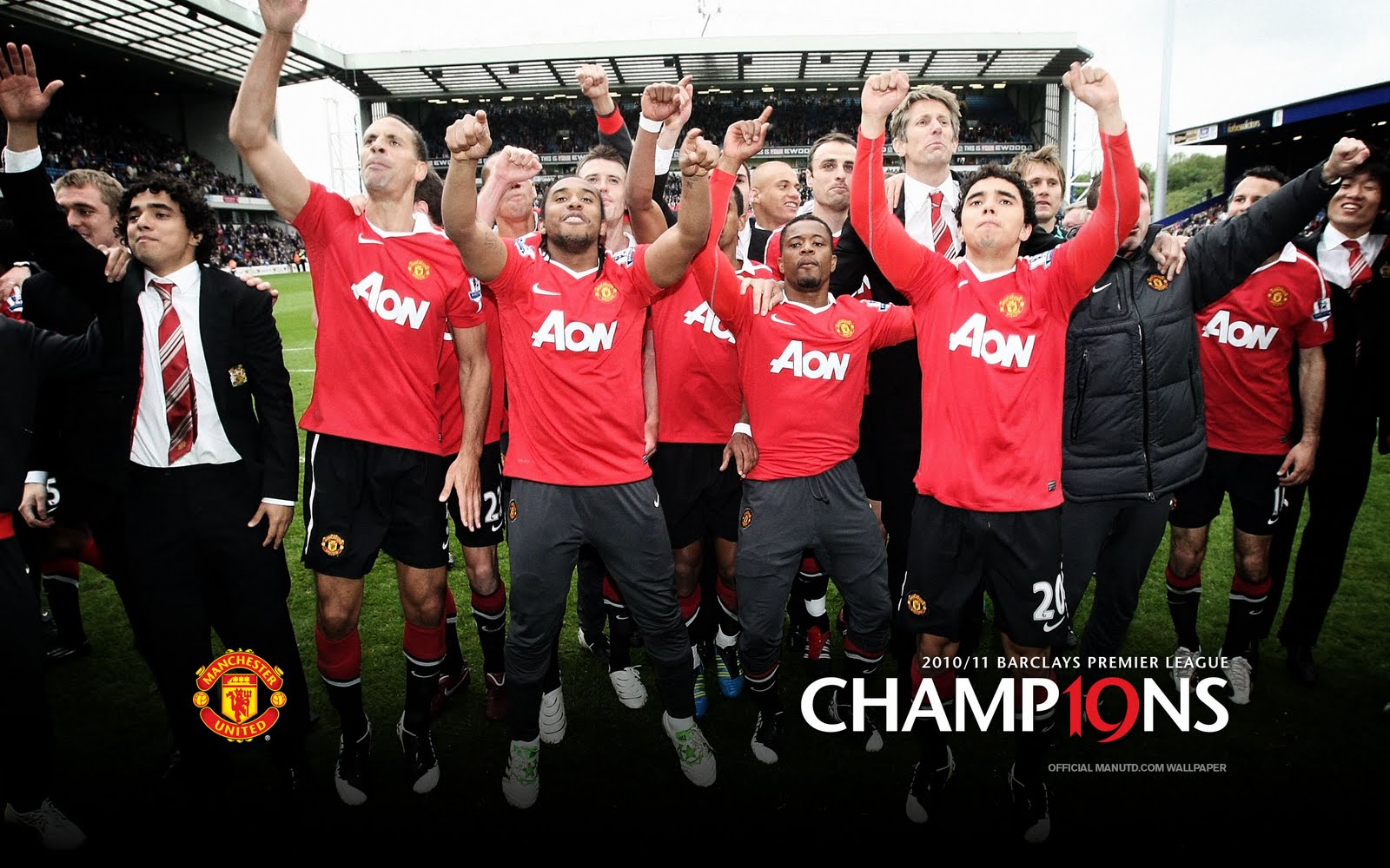 Manchester United 19th Title Winning Celebration Wallpaper Man United ...
