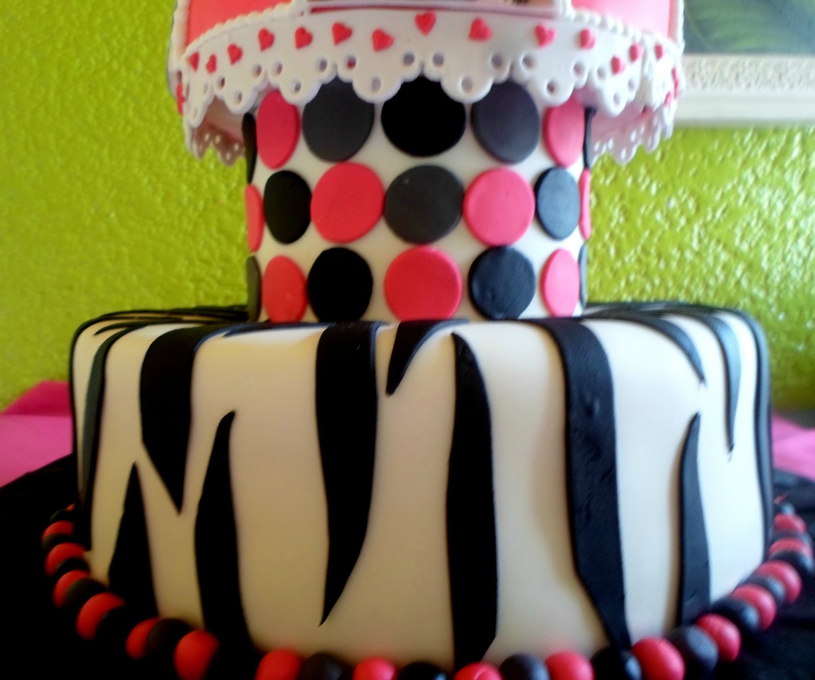 Tortas lisbesita: TORTA ANIMAL PRINT