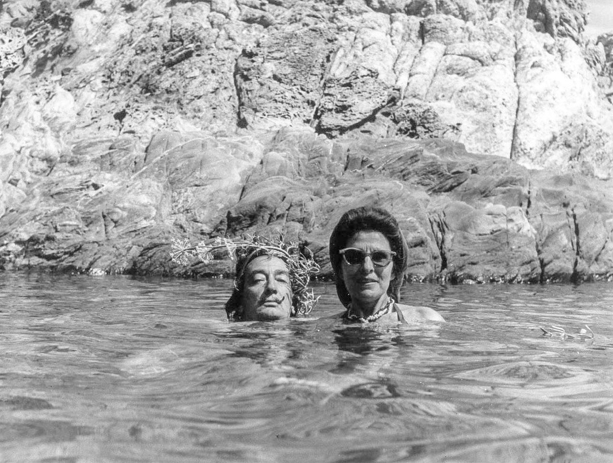 30 Black and White Photographs of Gala and Salvador Dalí From Between ...