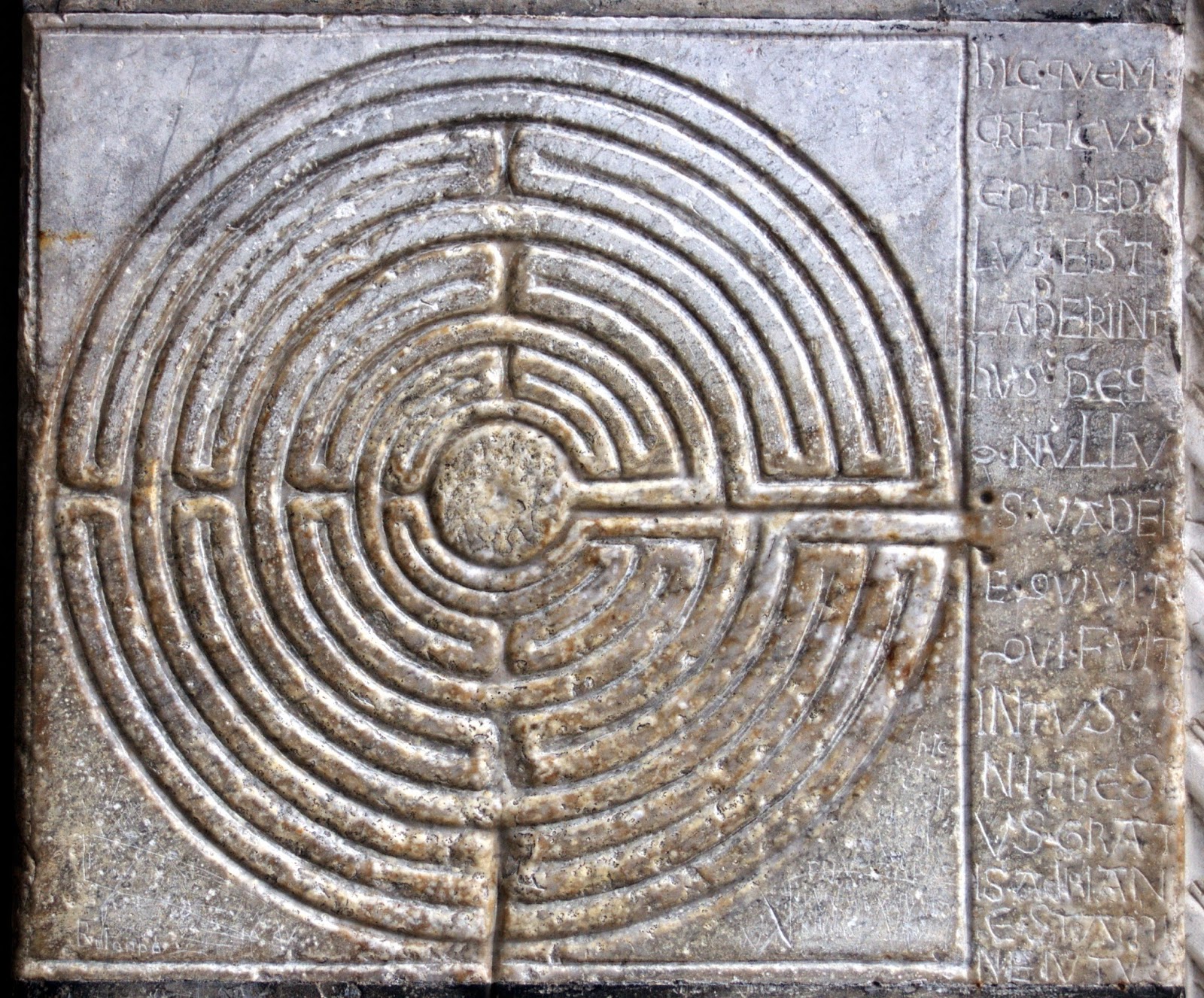 EDUCARE AD APPRENDERE: Il simbolismo del Labirinto