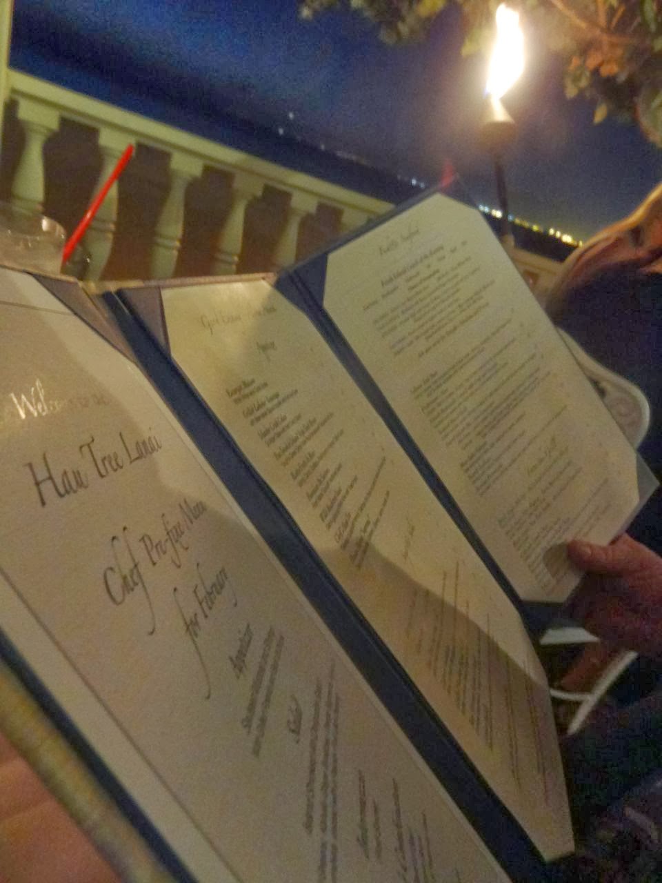 Scrumpdillyicious: Hau Tree Lanai: Pacific Rim Cuisine in Waikiki