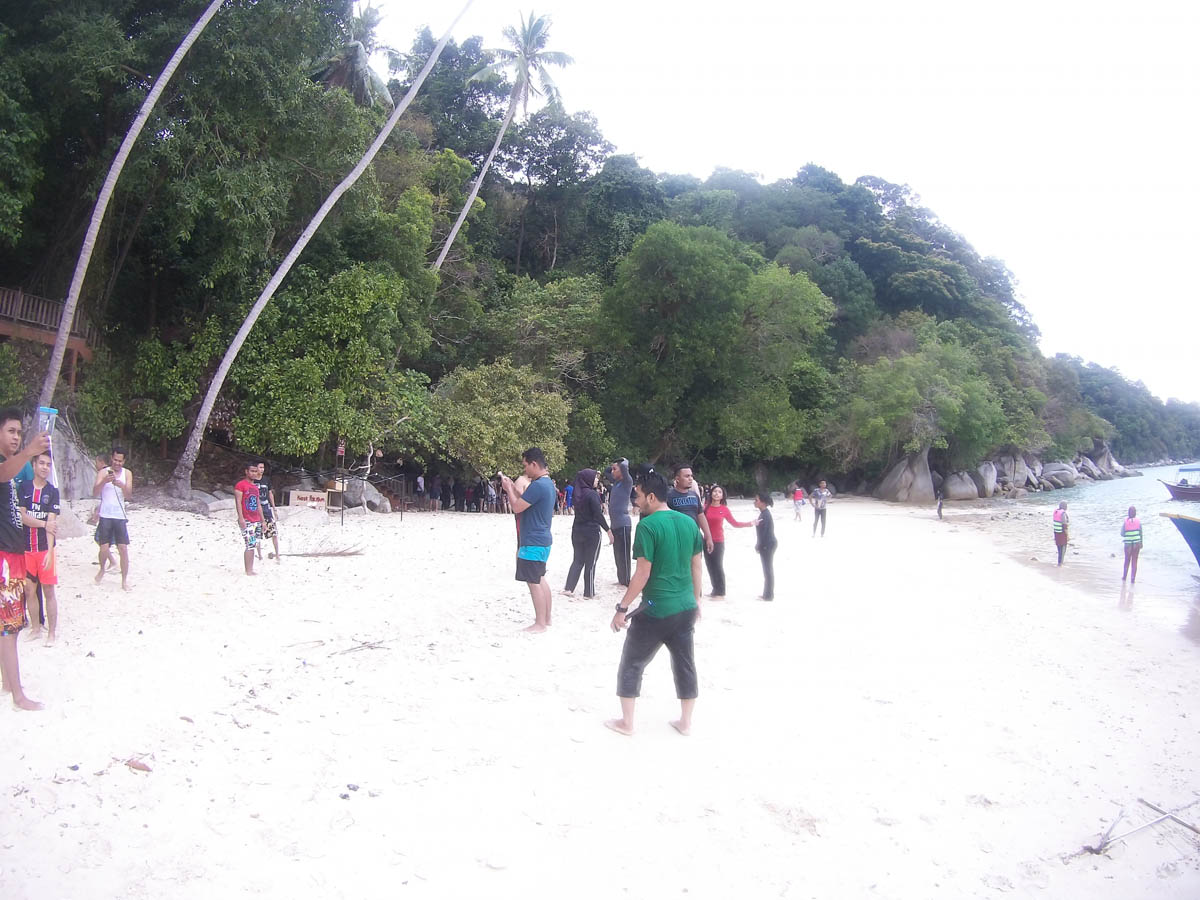 JijoyThreeSixty: LATA AIR BERANI ISLAND