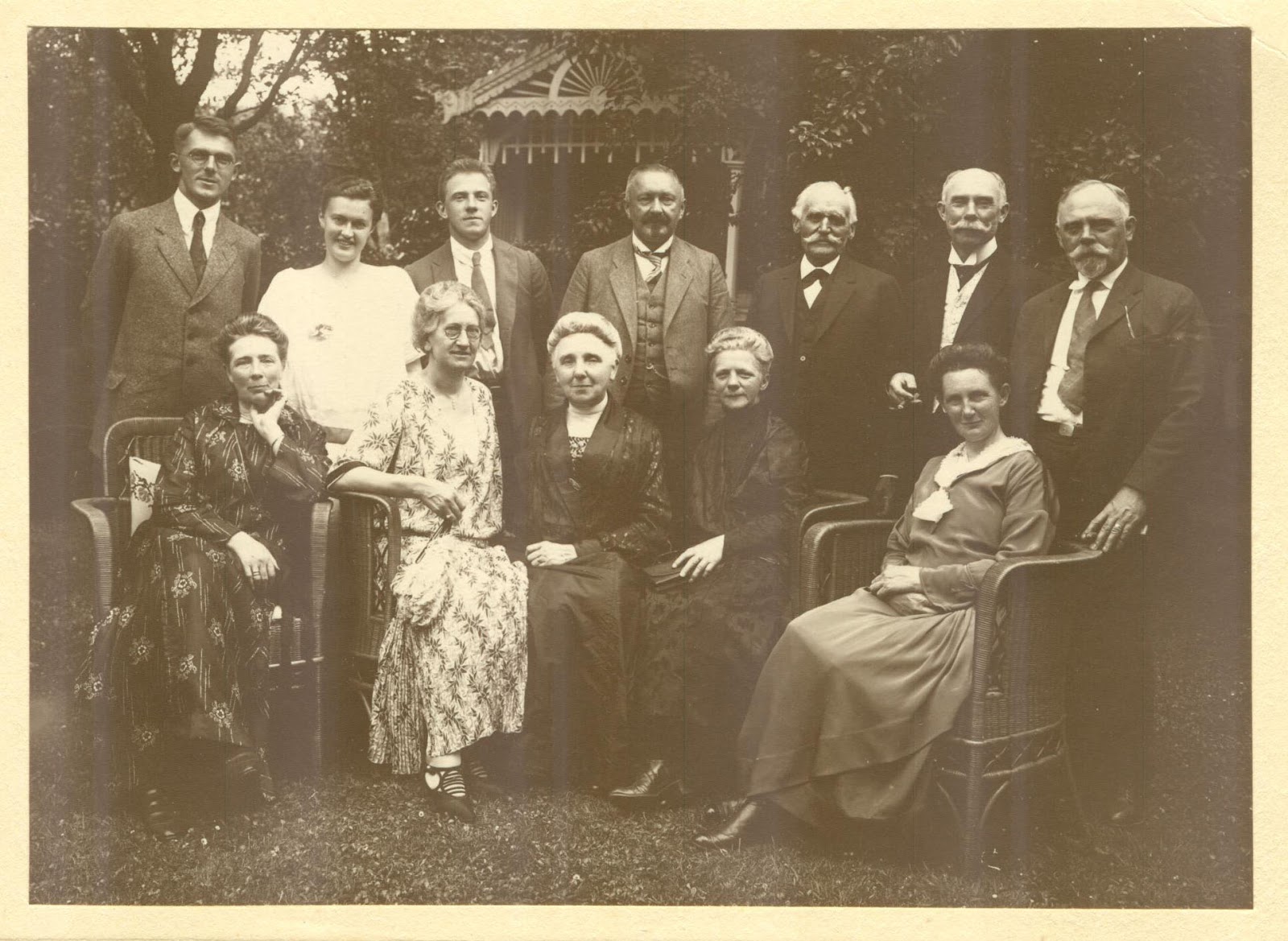 ΑΓΓΙΓΜΑ ΦΥΣΙΚΗΣ...: Σαν σήμερα ... 1901, γεννήθηκε ο Γερμανός φυσικός ...