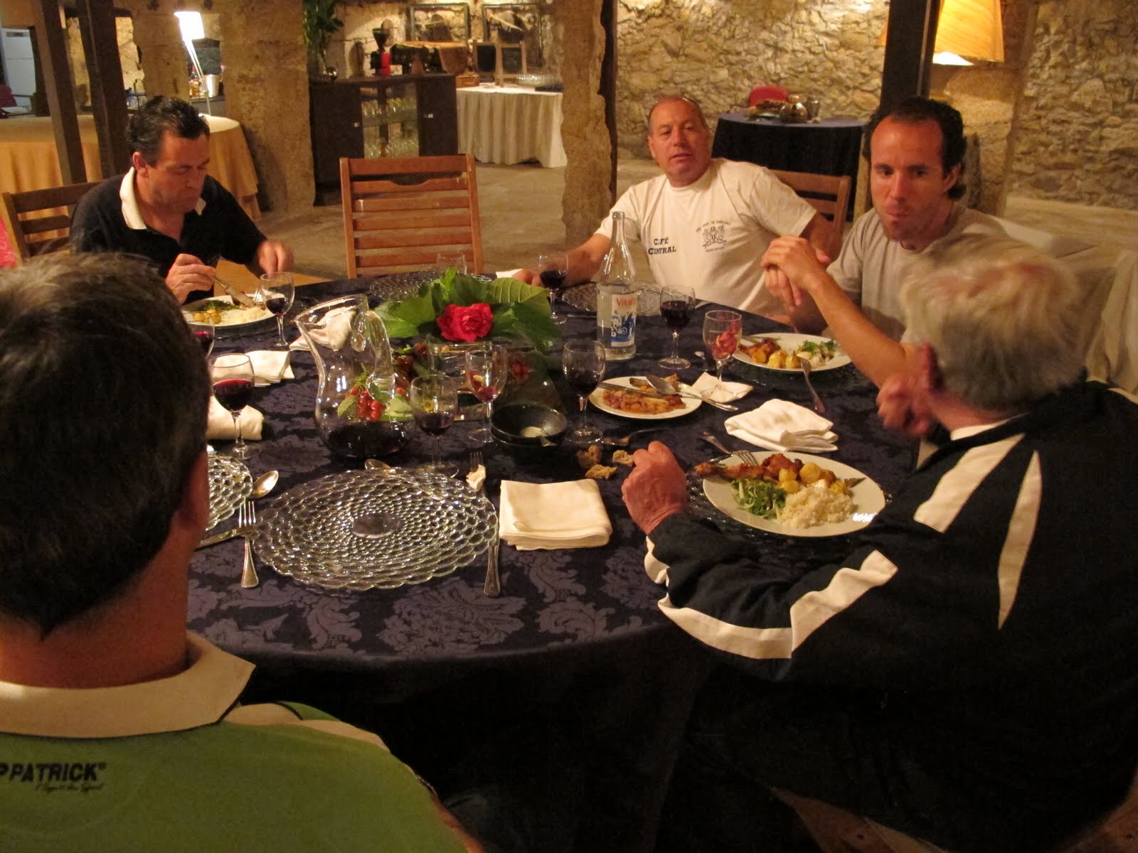 VETERANOS DO GRUPO DESPORTIVO DE OLIVEIRA DE FRADES: GDOF 2 - ESMOJÃES 1