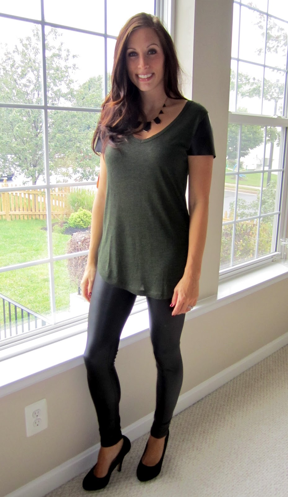 a peek of chic: OOTD: Leather Details