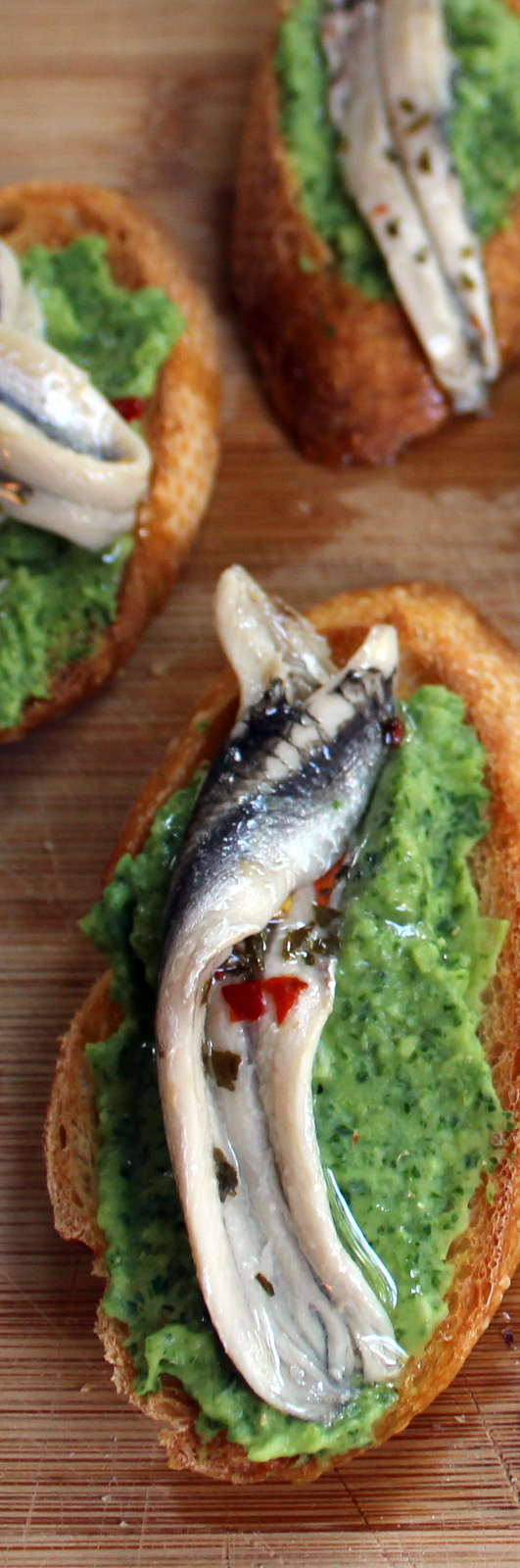 Cook Food. Mostly Plants.: White Anchovy Toasts