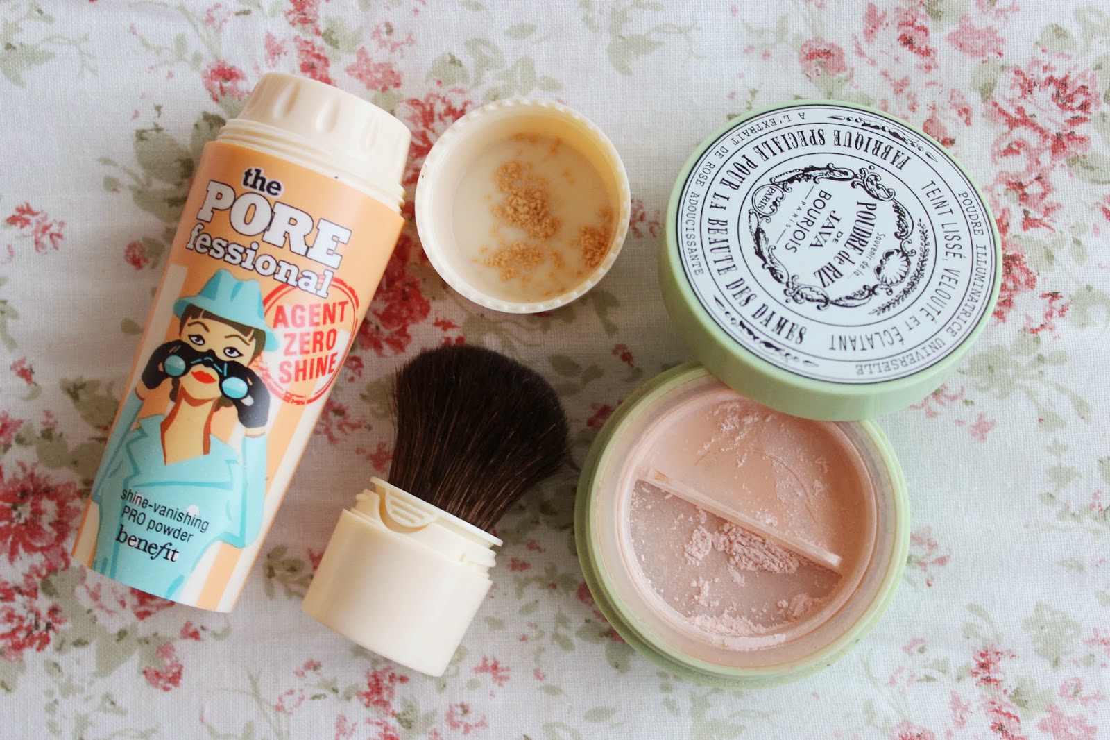 Meg's Boutique: Loose Powder Lovin'