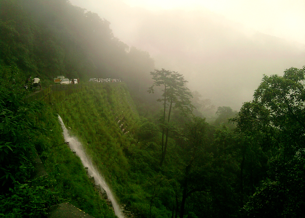 View my views: Thamarassery Churam - 04.09.2011