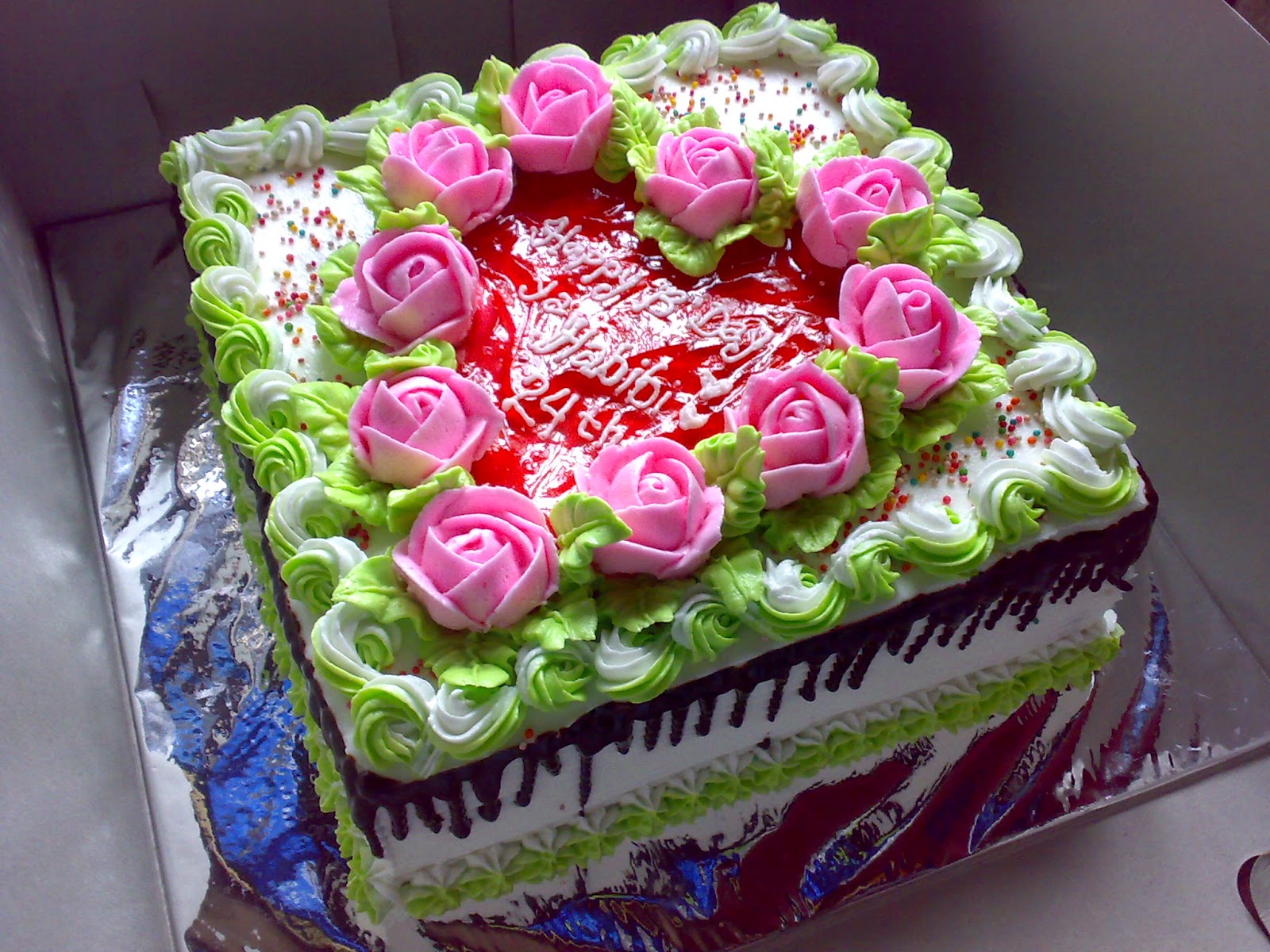 Cake ulang tahun bunga
