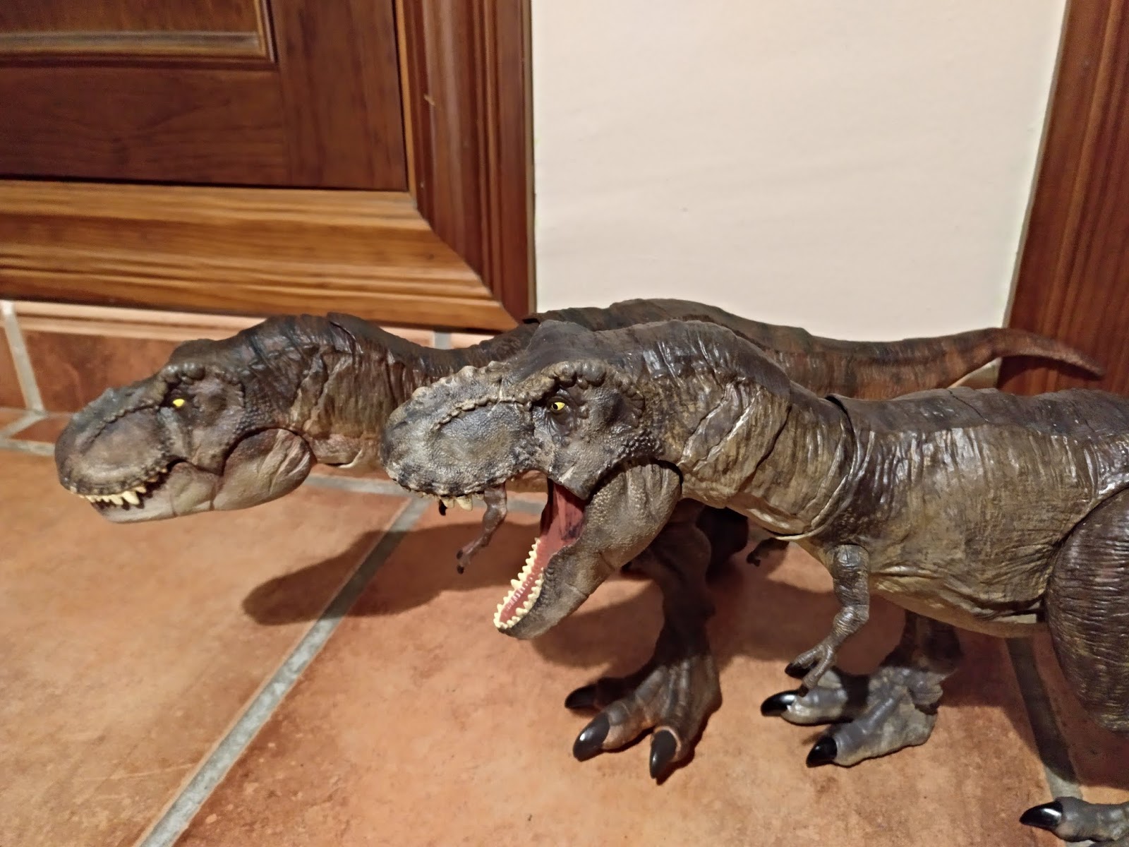 El Blog de Bahia: Repaint: Tyrannosaurus Rex "Rexy" Jurassic World ...