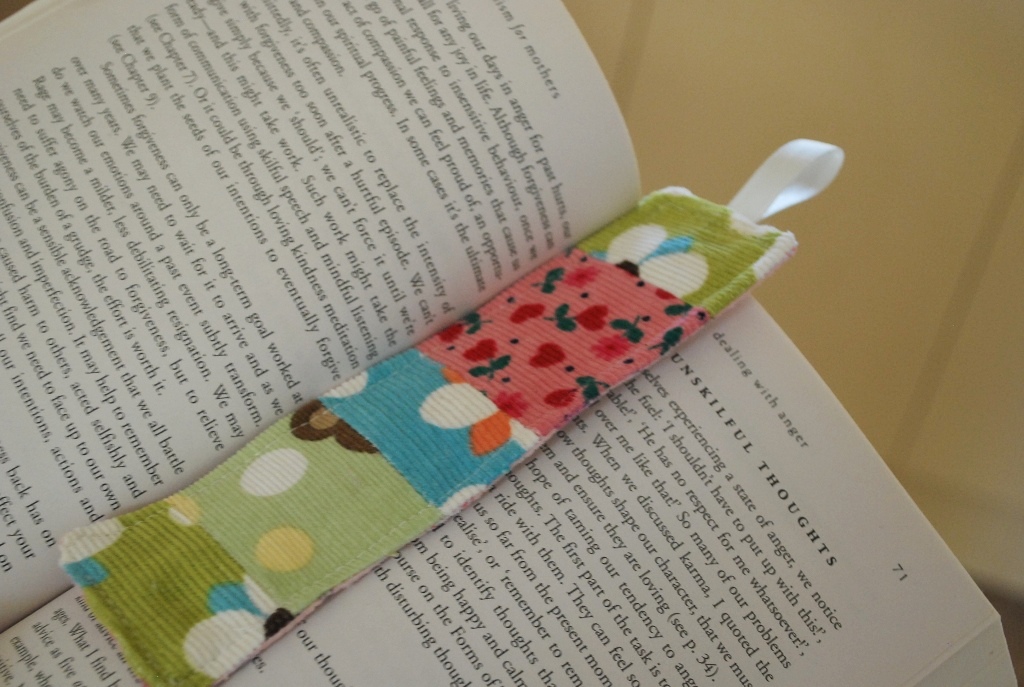 Kanga Creative: Patchwork Bookmark Tutorial