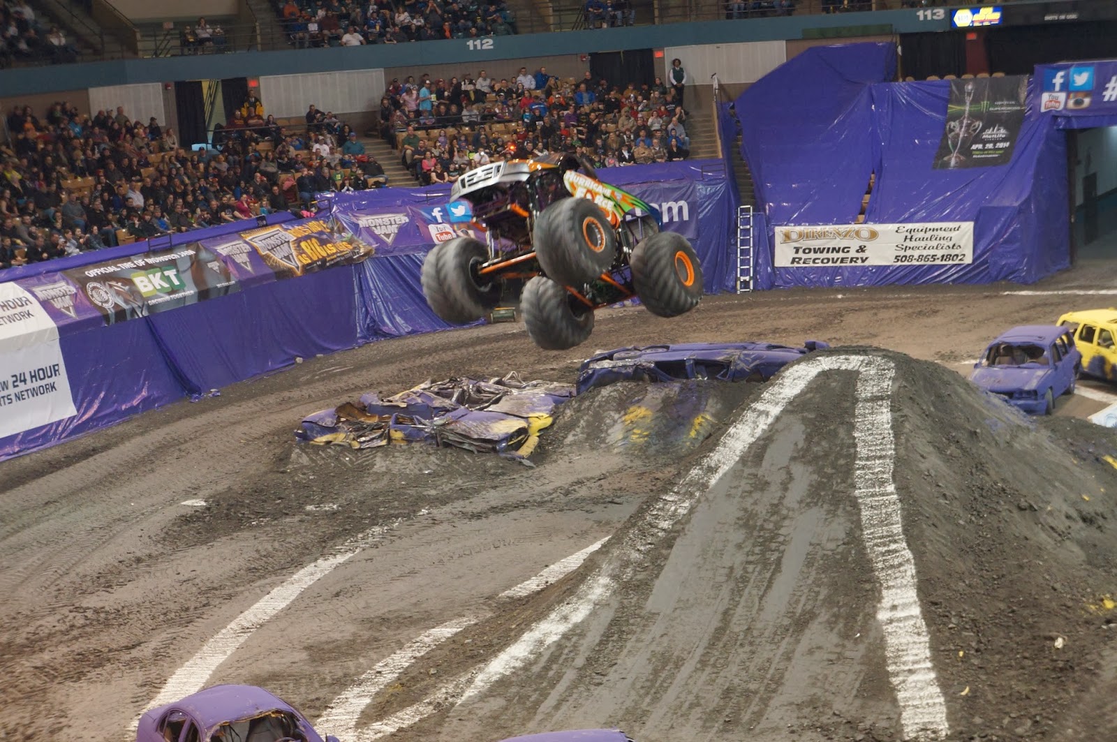 Evan and Lauren's Cool Blog: 2/15/14: Monster Jam 2014 at the DCU Center