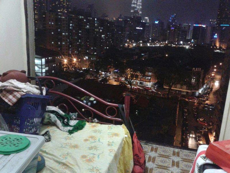 Flat loke yew dan flat hang tuah adalah antara flat terawal dibina di ...