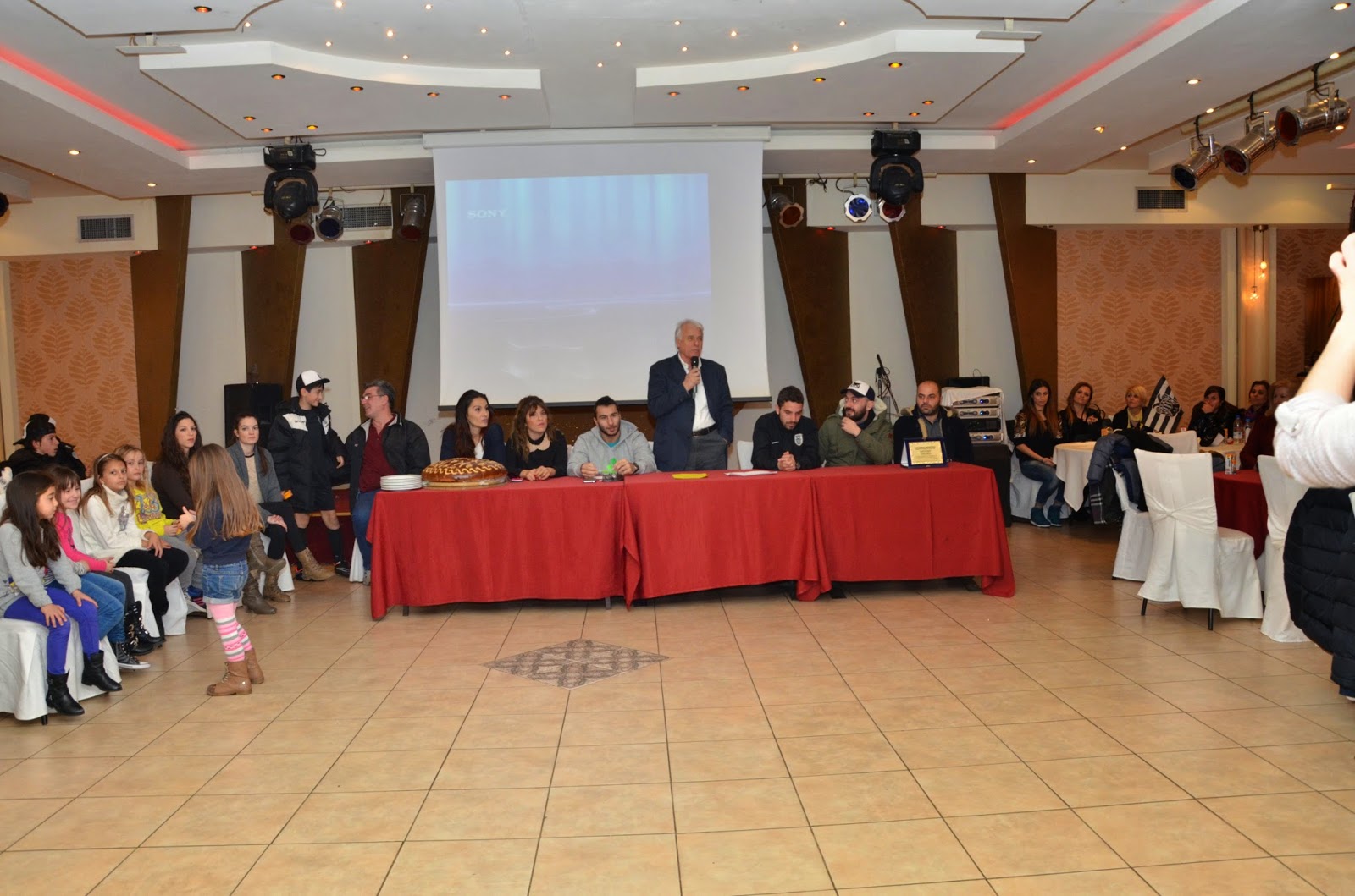 Κοπή πίτας του Α.Μ.Π.Σ. ΄΄ΔΙΑΠΛΑΣΗ΄΄ στο NOUVELLE - ΩΡΑΙΟΚΑΣΤΡΟ