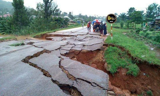 PICHA: Mvua yakata mawasiliano kati ya Bukoba na Mwanza. ~ Hebron Malele