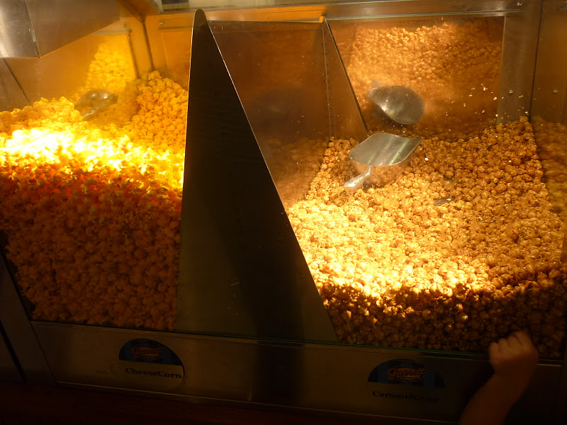 My Life & My Loves ::.: Garrett Popcorn @KLCC