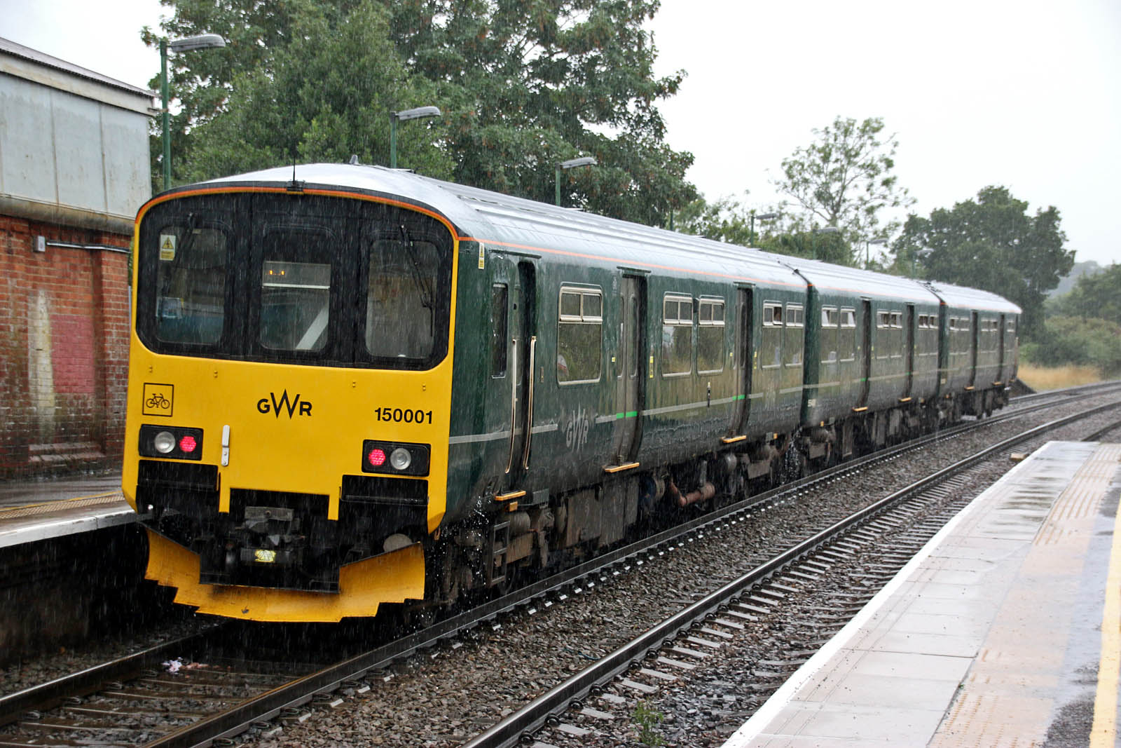 47s and other Classic Power at Southampton: The two Class 150 prototypes