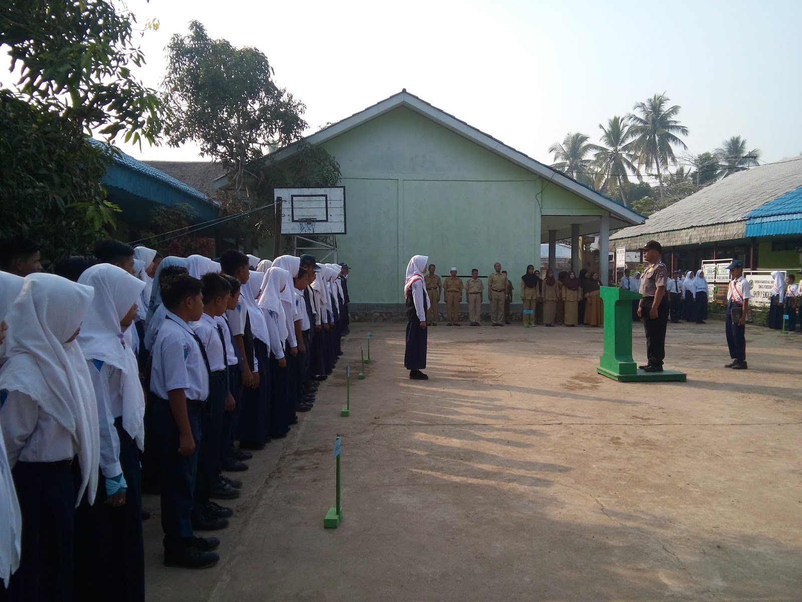 Kegiatan Upacara 1 Oktober 2018 ~ SMP Negeri 1 Sungai Pandan