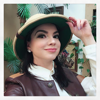 Calvin's Canadian Cave of Coolness: Model Behavior - Sarah Hunter