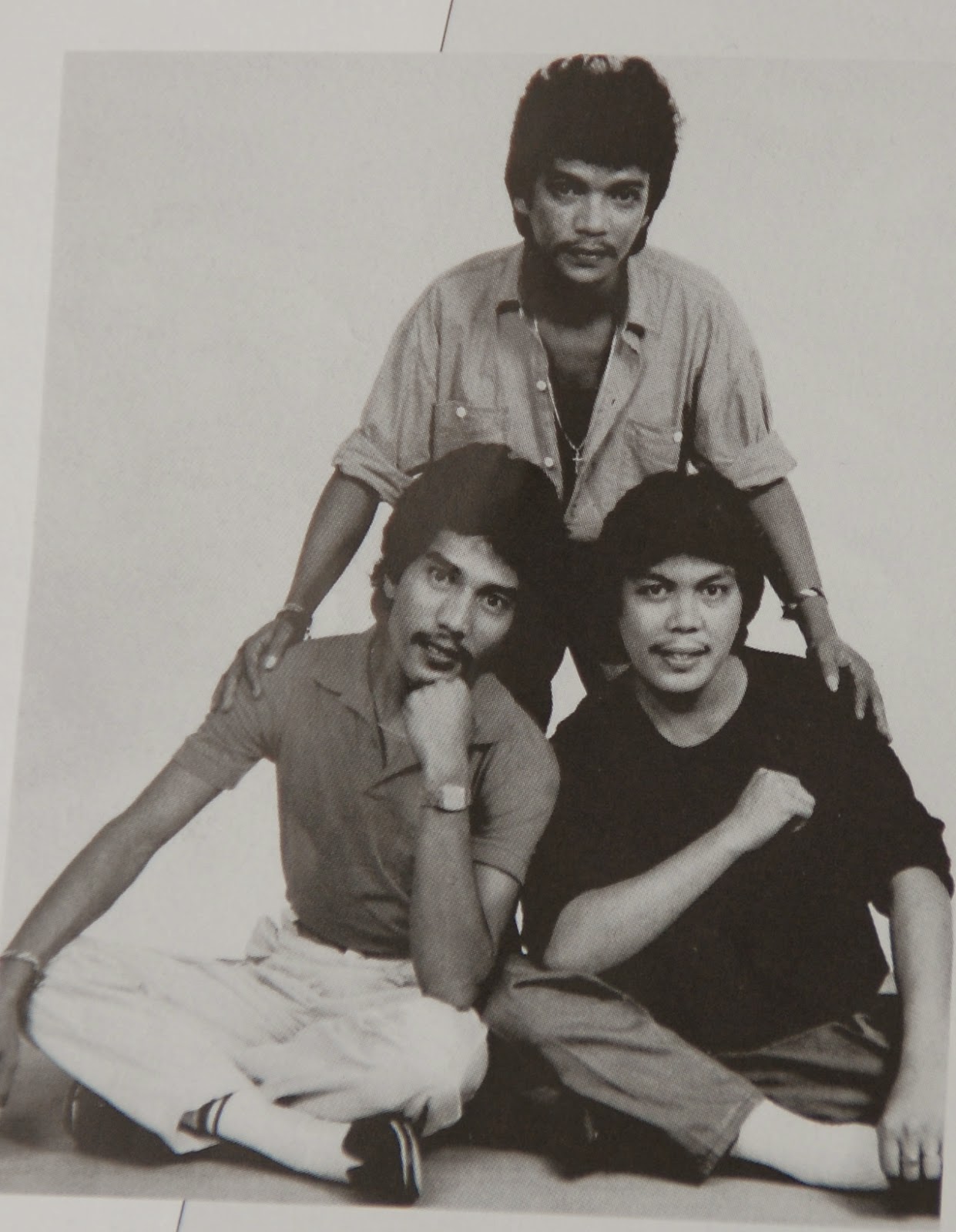 Biografi Charles Simbolon