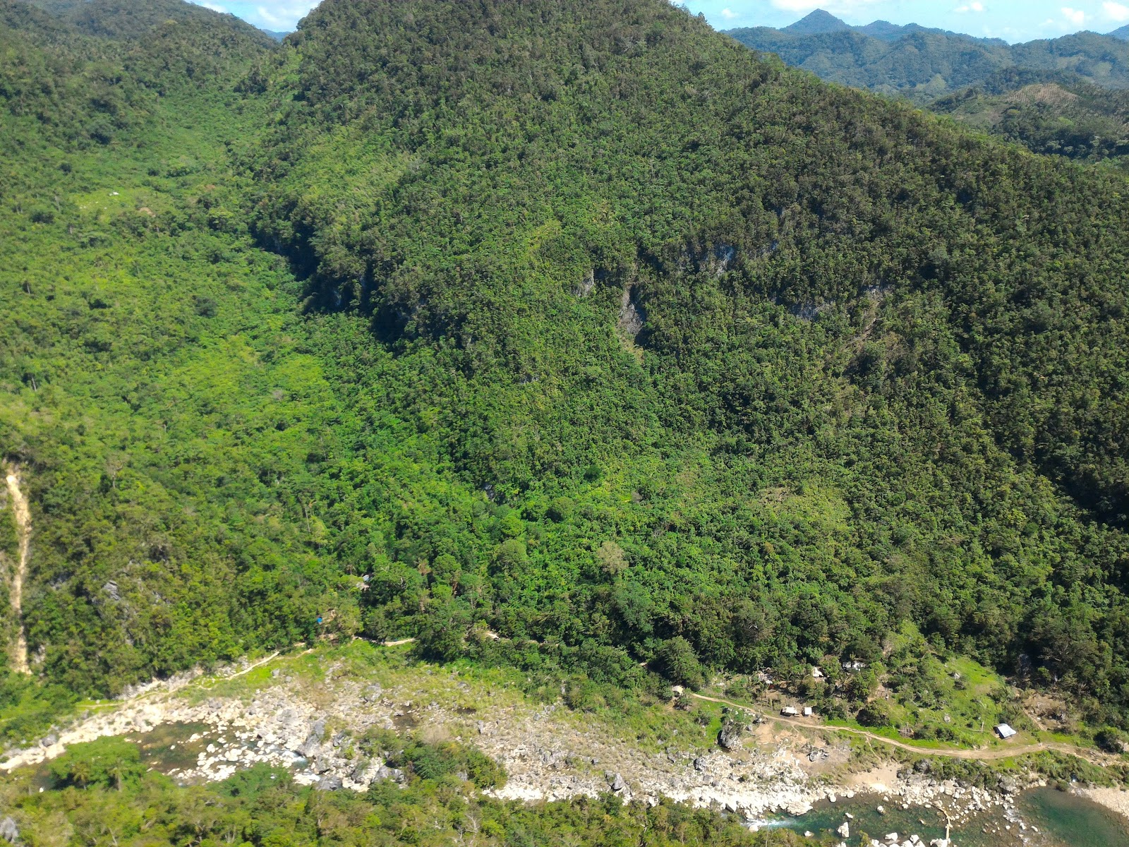 Charm wanders....: Mount Mamara and Tinipak River