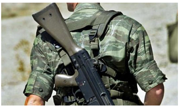 AΓΡΙΑ ΣΥΜΜΟΡΙΑ ΑΛΒΑΝΩΝ ΤΣΑΚΙΣΕ ΣΤΟ ΞΥΛΟ ΜΕ ΣΙΔΗΡΟΓΡΟΘΙΕΣ ΝΕΟΣΥΛΛΕΚΤΟΥΣ ...