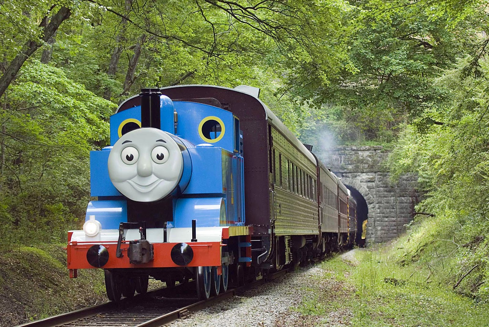 Inspired by Savannah: DAY OUT WITH THOMAS™: THRILL OF THE RIDE TOUR ...