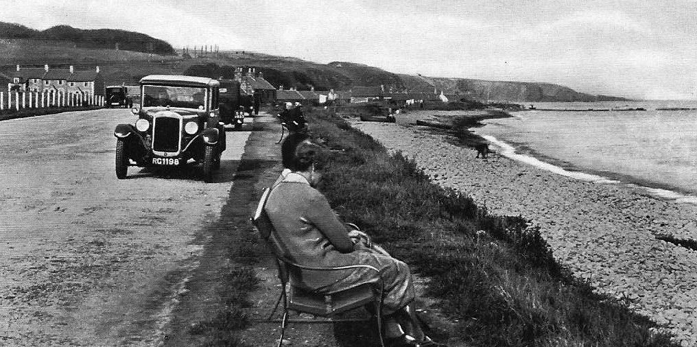 Tour Scotland: Old Photograph Beach Stonehaven Scotland