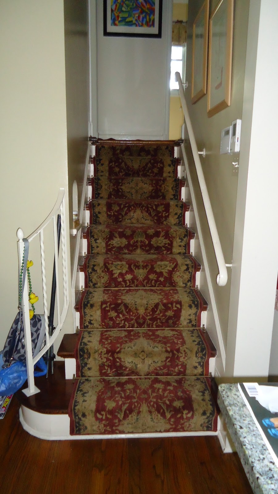 * T h e * V i s u a l * V a m p *: Refreshing An Art Filled Home