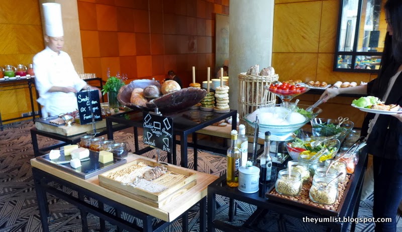 Grand Cafe, Buffet Breakfast, Grand Hyatt Hong Kong - The Yum List