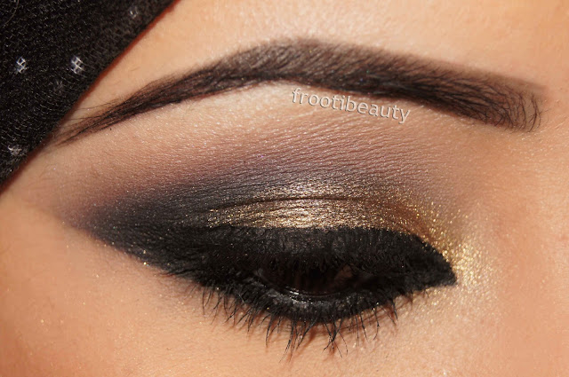 SAFIYAH TASNEEM : FFF: Gold-Black Arabic/Khaleeji style makeup look