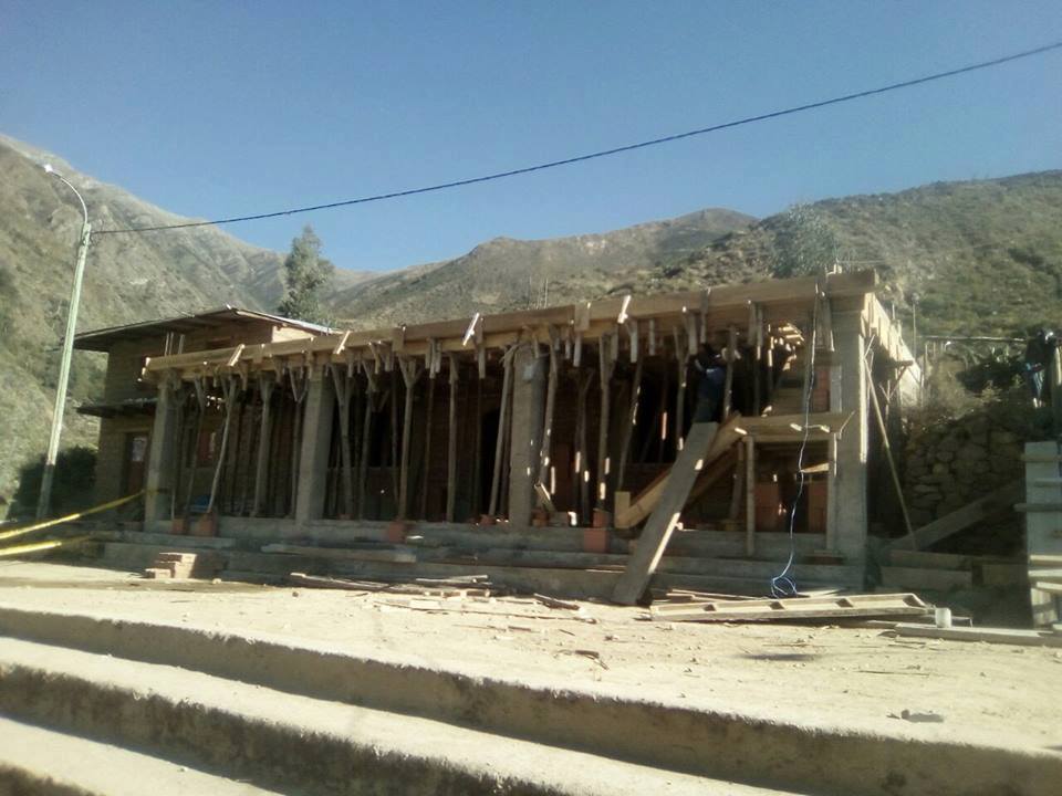 IMÁGENES DEL TECHADO DE NUESTRO LOCAL COMUNAL MULTIUSO EN CHACRALLA ...