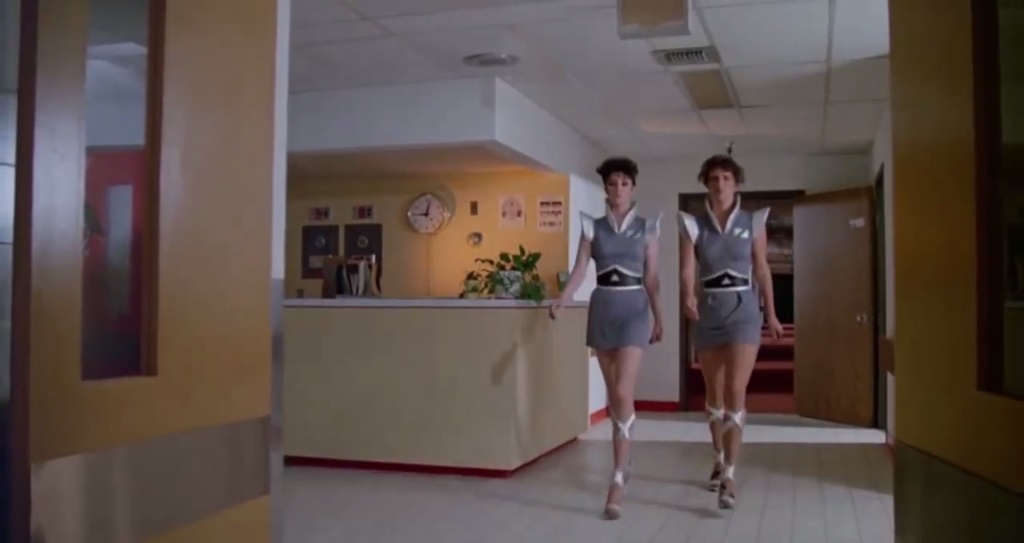 The Bloody Pit of Horror: Evils of the Night (1985)