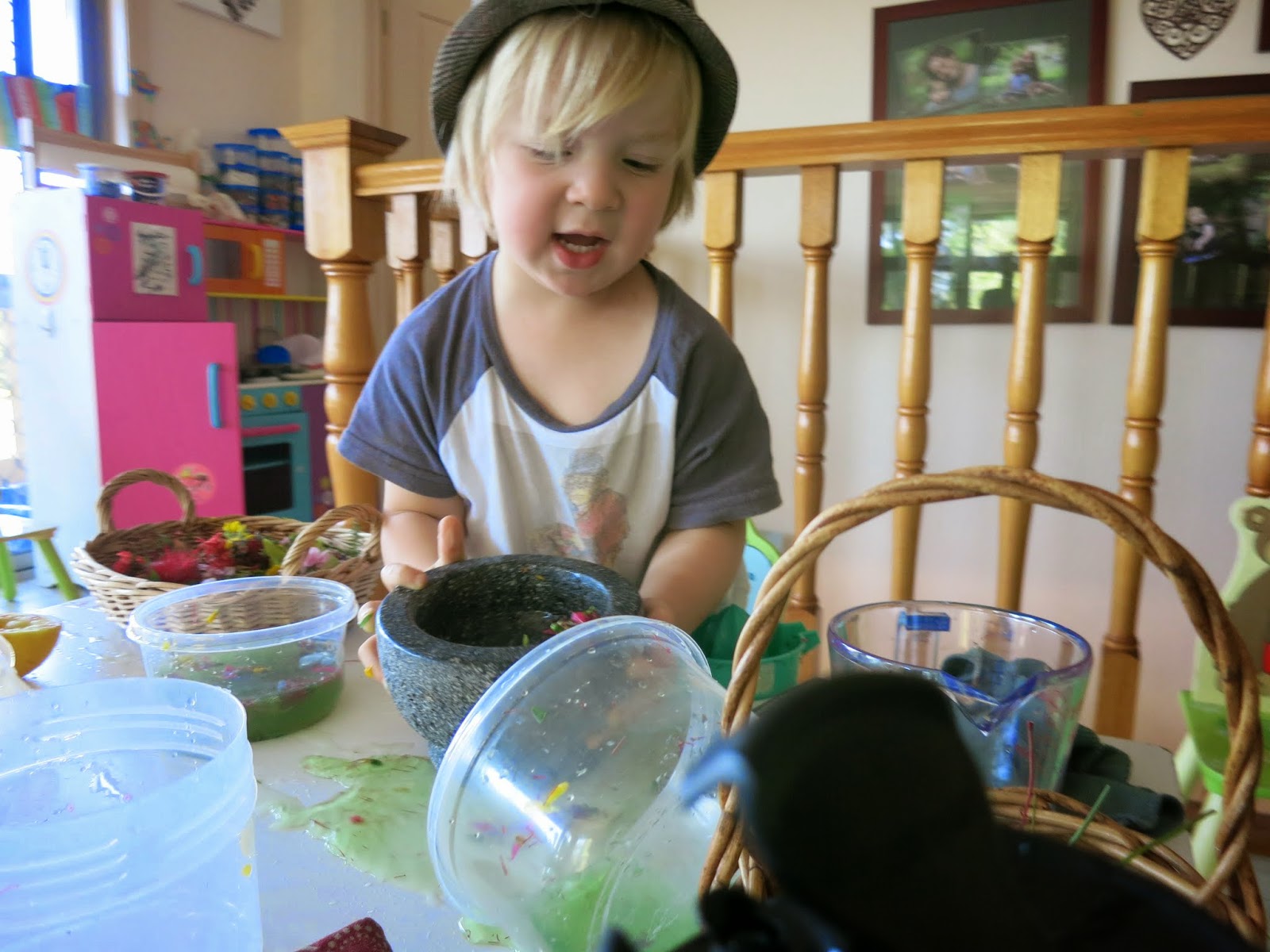 Learn with Play at Home: Sensory Spring Table Investigation. Invitation ...